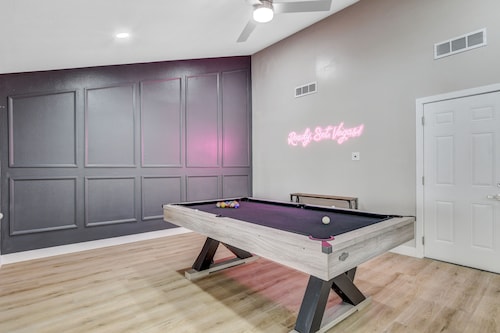 Pool, King Bed, Arcade, All Essentials, Ev Charger - Las Vegas