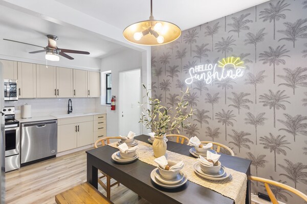 Private Home W/ Pool- Close To Beach & Downtown! - Fort Lauderdale