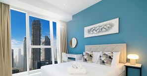 Apartamento Deluxe, 1 cama queen-size e sofá-cama, não fumadores, Vista para a cidade | 1 quarto, cortinas/cortinados opacos, ferro/tábua de engomar 
