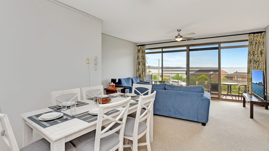 Triview - Mitchell Street, Unit 4/1-3, Soldiers Point - Spectacular Water Views - Port Stephens