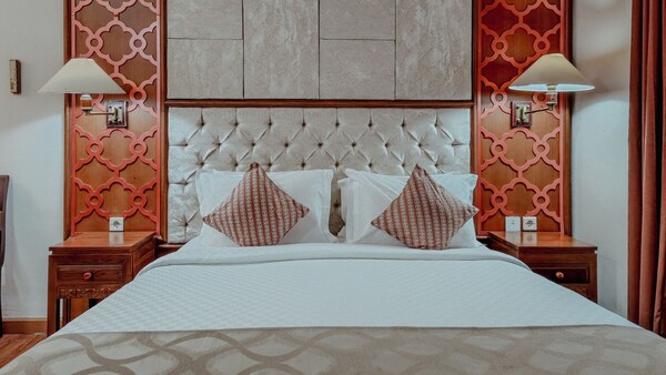Royal Brongto Hotel - Yogyakarta