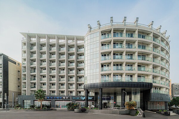 Hamdeok Beach Stay Jeju - Jeju