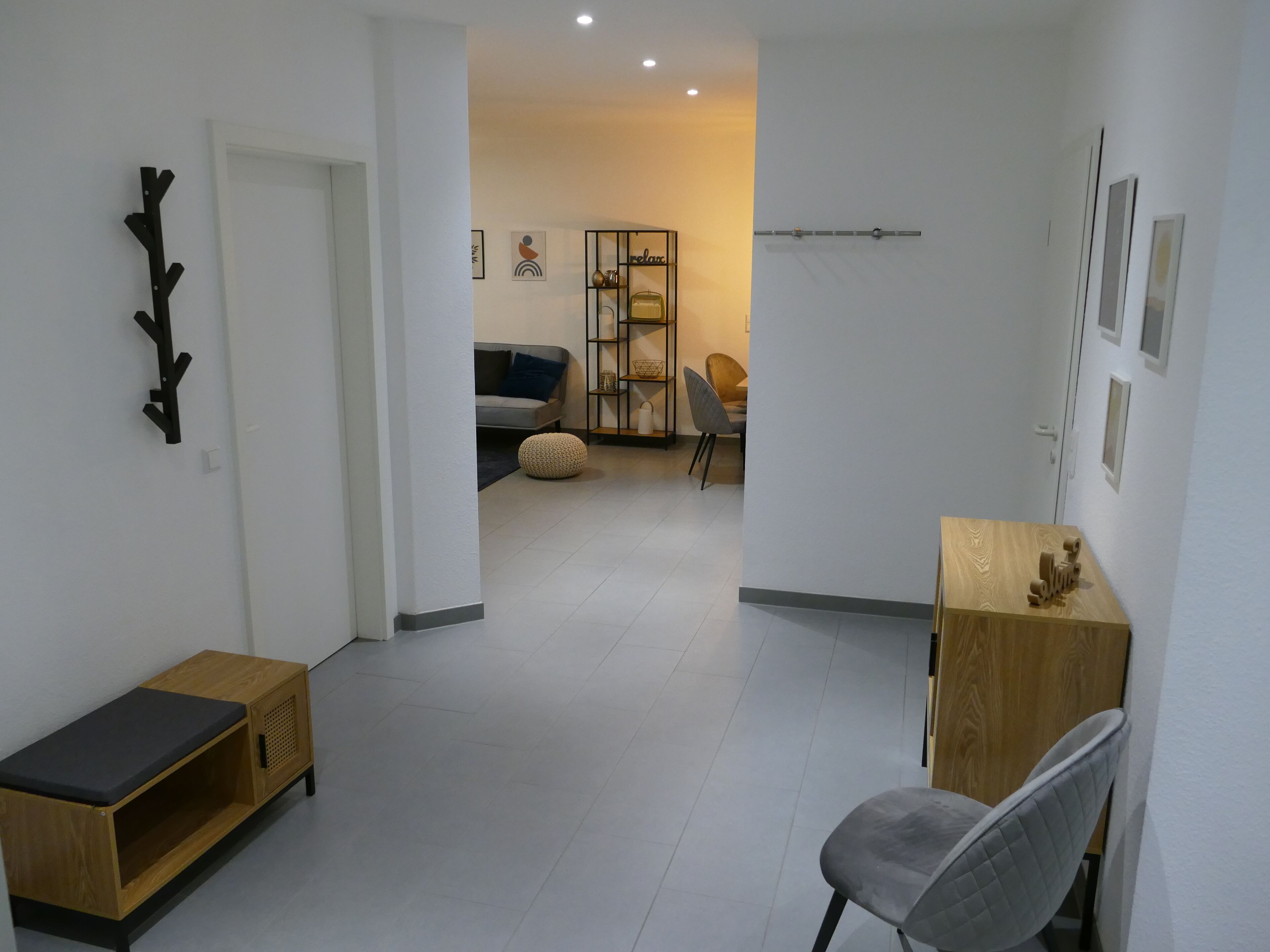 Modern, Spacious Apartment For 1-3 People In A Quiet Residential Area - Esslingen am Neckar