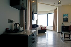 Quarto Duplo Premium, vista para o vale | Roupa de alta qualidade, minibar, cofre no quarto 