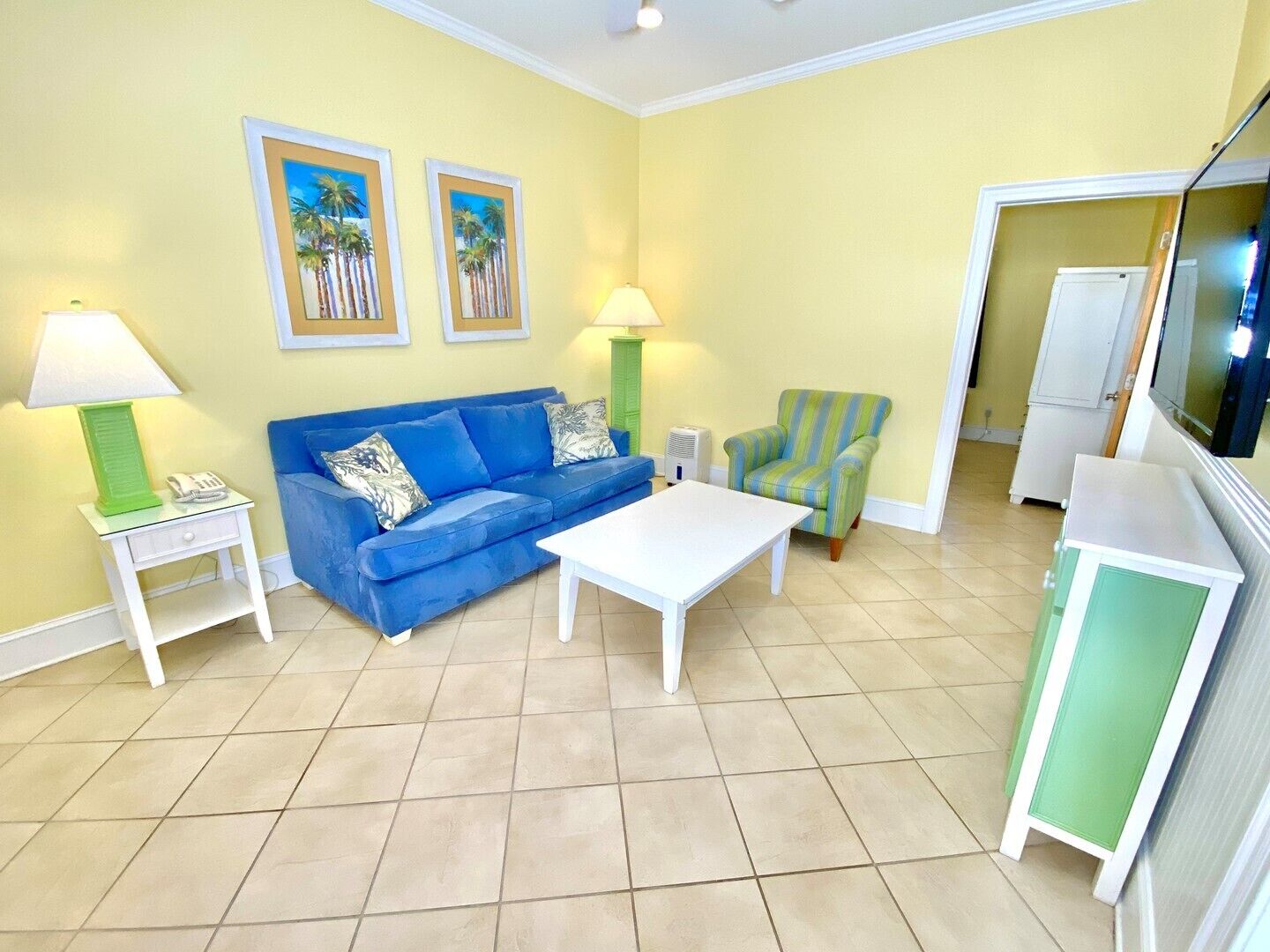 Pet-friendly - Full Kitchen - 3 Blocks To Beach! Unit 501 - Atlantic Beach, NC
