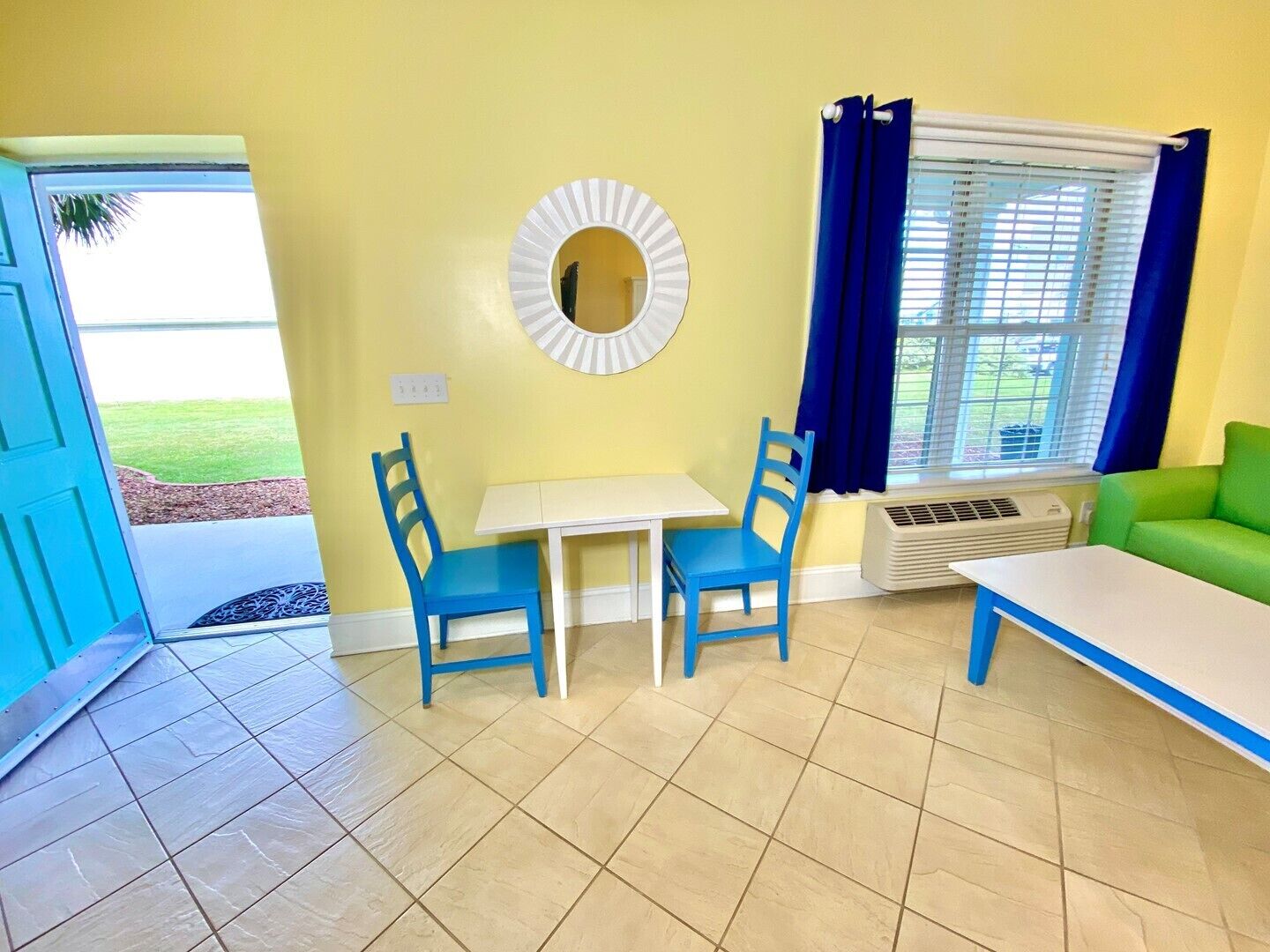 Pet-friendly, 3 Blocks To Beach, Centrally Located! Unit 502 - Atlantic Beach, NC