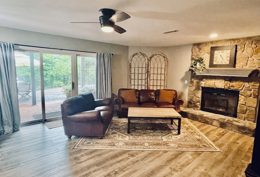 2 Br Hidden Gem With Lake Access, Pool & Hot Tub 15 Min From Lanier Islands - Buford, GA