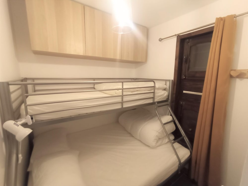 Lumineux 30 M² Avec Balcon Centre Village - Névache