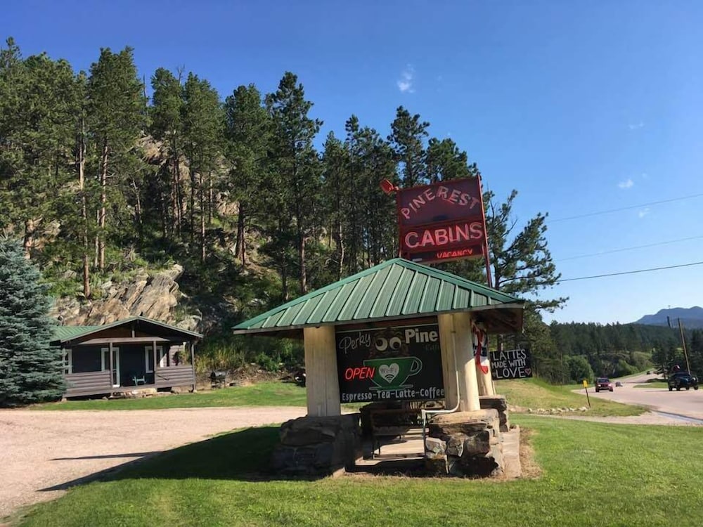 Pine Rest Cabins - Hill City, SD
