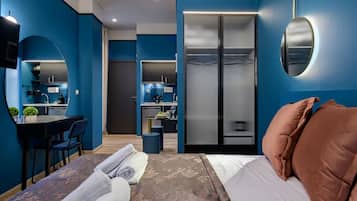 Quarto Duplo de Luxo | Cozinha privada | Minifrigorífico, uma placa de cozinha, uma máquina de café expresso