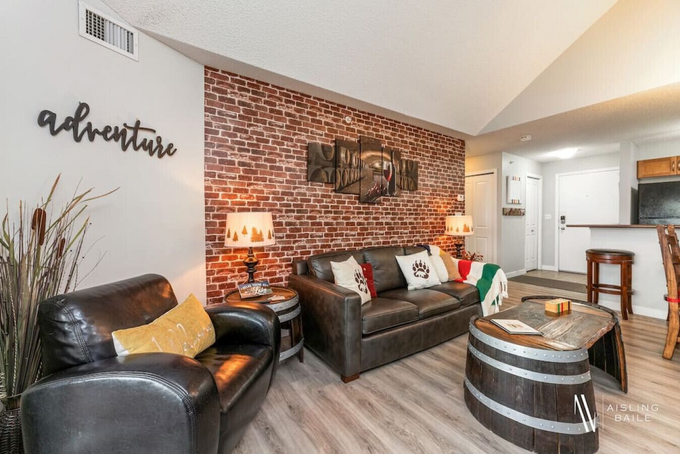 Hudson Pointe | Top Floor | Pool | Hot Tub | Gym - Invermere