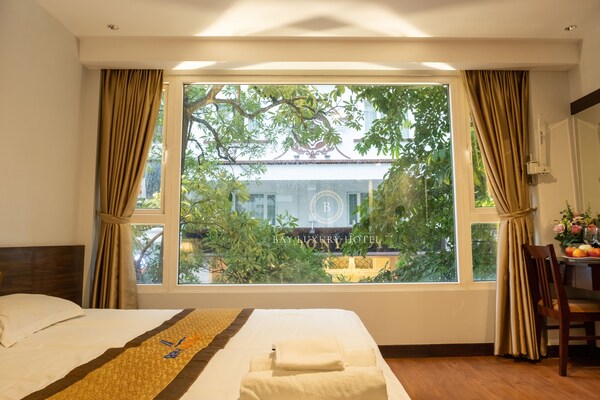 Bay Luxury Hotel & Spa - No 9 Nguyen Truong To, Ha Noi - Hanoi