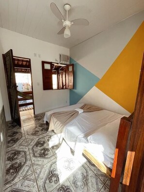 Quarto Clássico com Cama de Casal | Com decoração personalizada, Wi-fi grátis