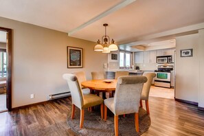 Apartamento em Condomínio Fechado, várias camas (Lodge at 100 W Beaver Creek 607, 3BD ) | Cozinha privada