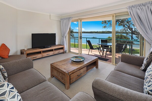 Picnic7- Picture Perfect Picnic Point - Maroochydore