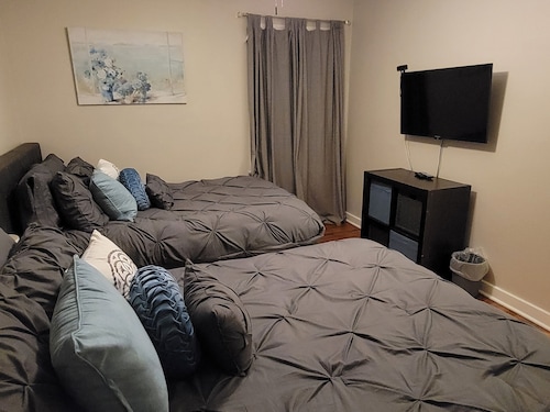 Spacious Berkeley Park, Near Eateries, Pubs + More - Buckhead, GA