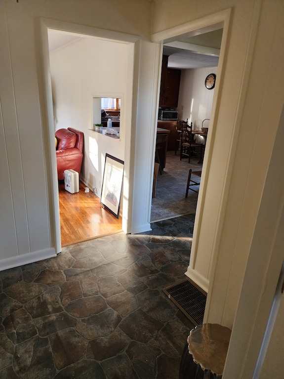 Private Getaway...off The Beaten Path But Accessible To Main Highway. - Ridgeway, VA