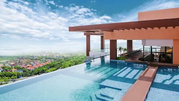 Piscina exterior, espreguiçadeiras