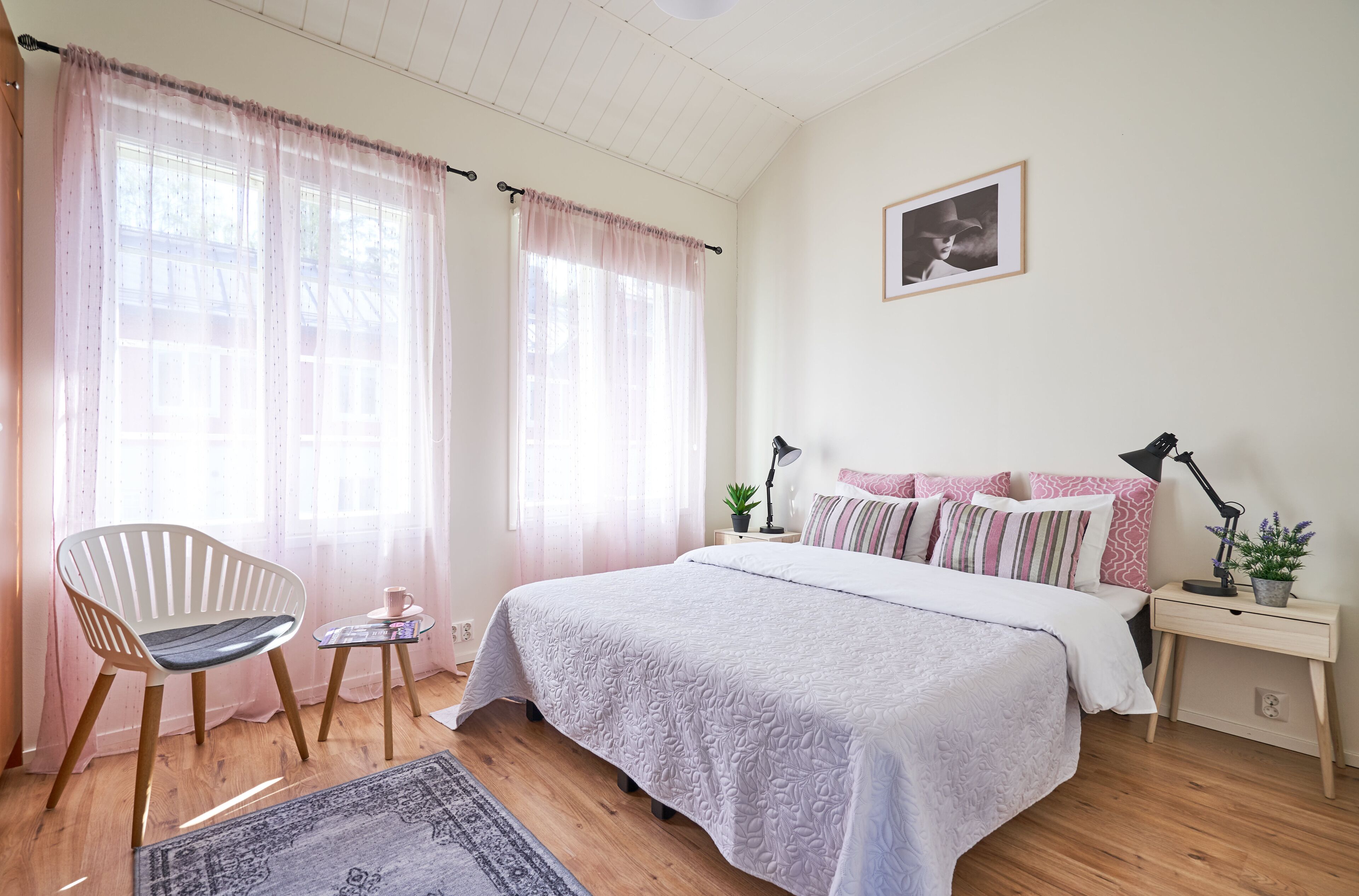 Apartamento, 3 quartos, cozinha, vista para o jardim | Roupas de cama antialérgicas, espaço de trabalho para notebook