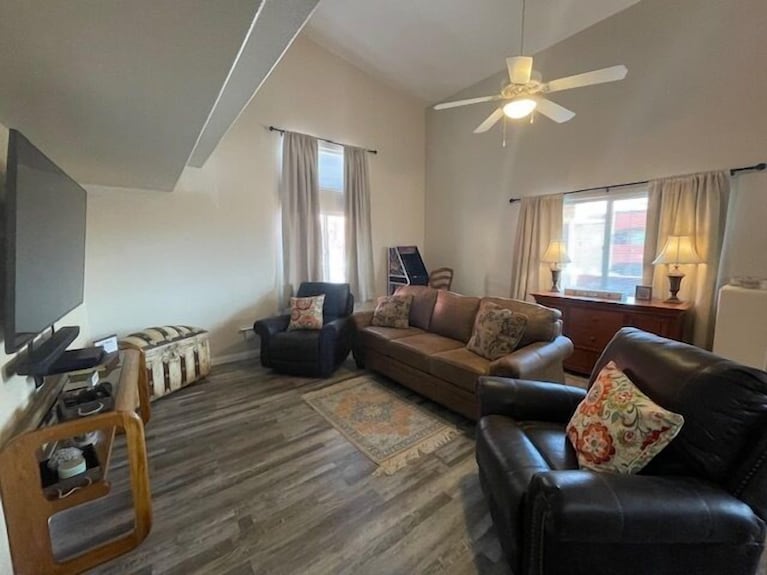 Desert Ridge Retreat By Mesquite Vacation Rentals With Pet Friendly Amenities And $510 In Free Daily Activities - Nevada