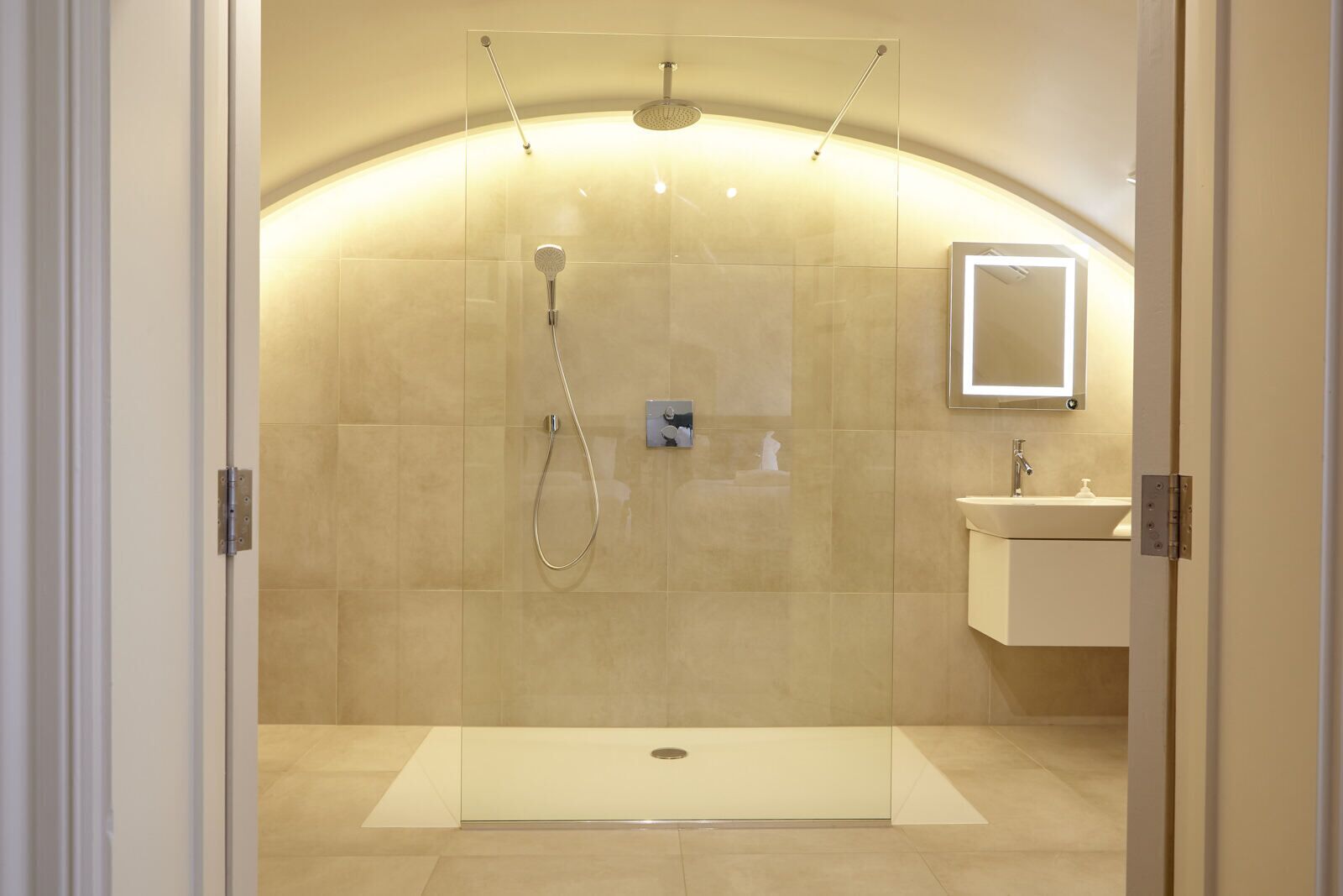 Apartamento luxo | Banheiro | Secador de cabelo 