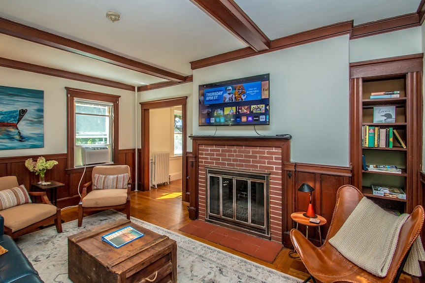 Historic Wolfeboro Home One Block To Village - Lake Winnipesaukee, NH