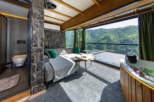 Quarto luxo, vista para o lago | Roupas de cama de algodão egípcio, roupas de cama premium, frigobar