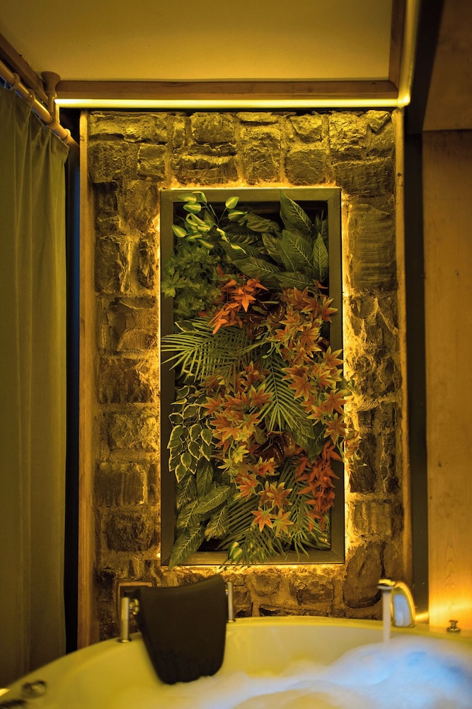 Pavri Suit Bungalov - Artvin