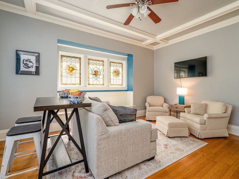 1st Floor 2-bedroom With Off-street Parking - Rochester, NY