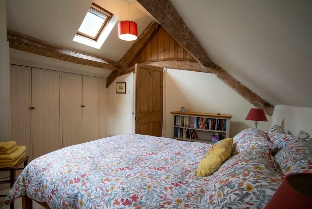 Beautiful Cotswolds Cottage & Garden - Tetbury