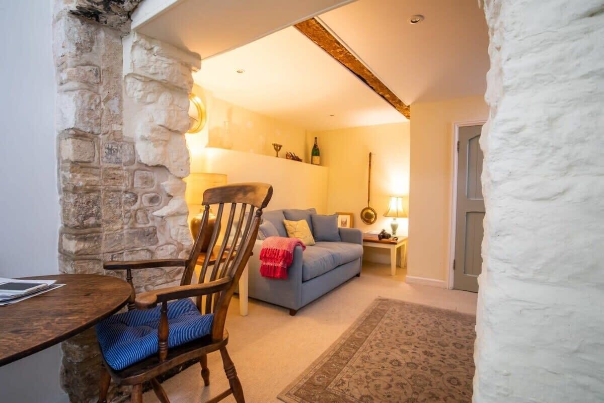 Beautiful Cotswolds Cottage & Garden - Tetbury