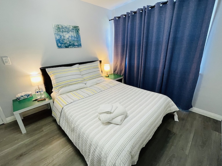 2-8 People,3 Bedrooms,2 Bathrooms, Close To Disneyland, Safe,quiet,pets Friendly - Rowland Heights, CA