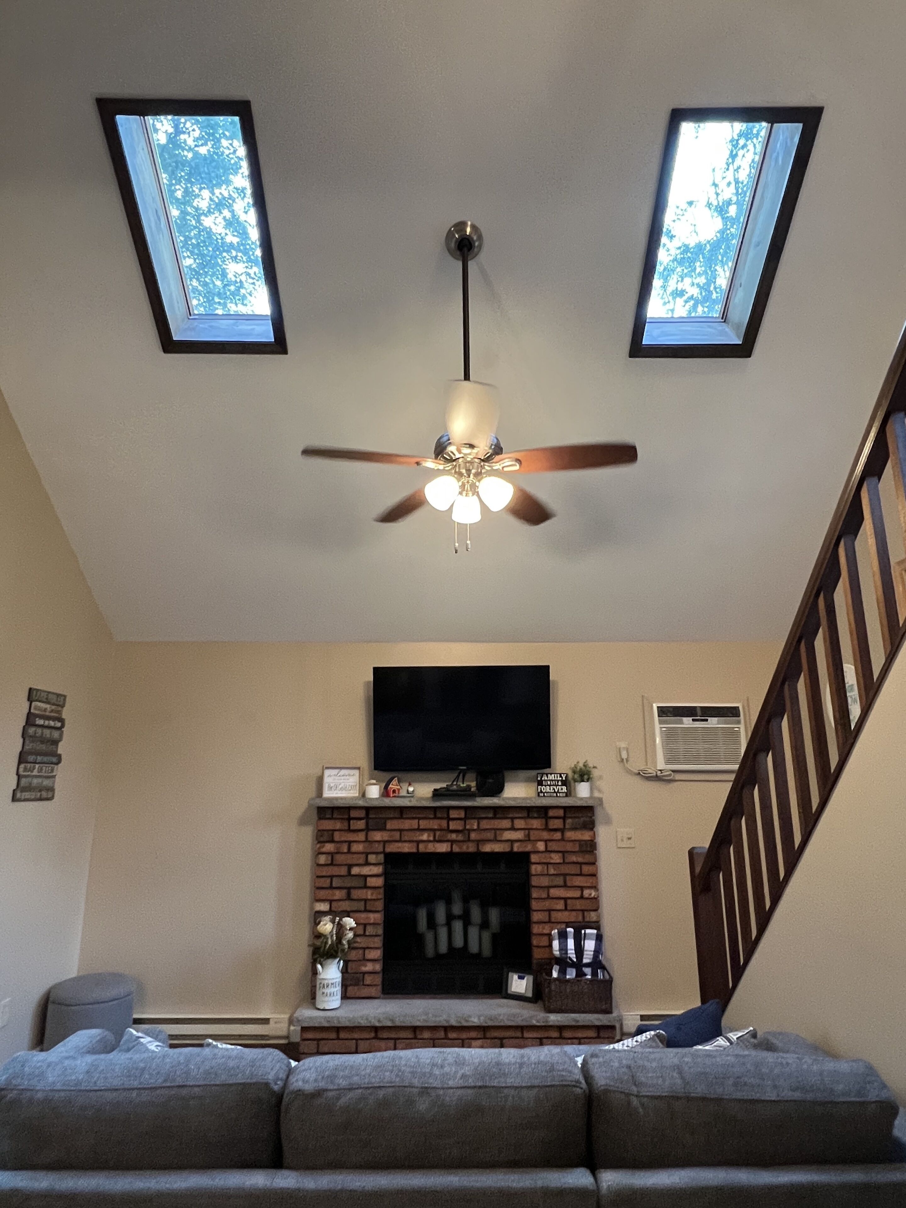 Beautiful 3 Bedroom Updated Home In The Gated Community, The Hideout - Lake Wallenpaupack, PA