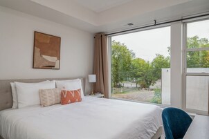 Apartamento Familiar, 2 quartos, não fumadores, varanda (Self Check-in with Virtual Front Desk) | Roupa de alta qualidade, camas de colchão viscoelástico 