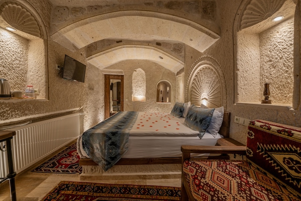 Quarto Deluxe | 2 quartos, minibar, com decoração personalizada