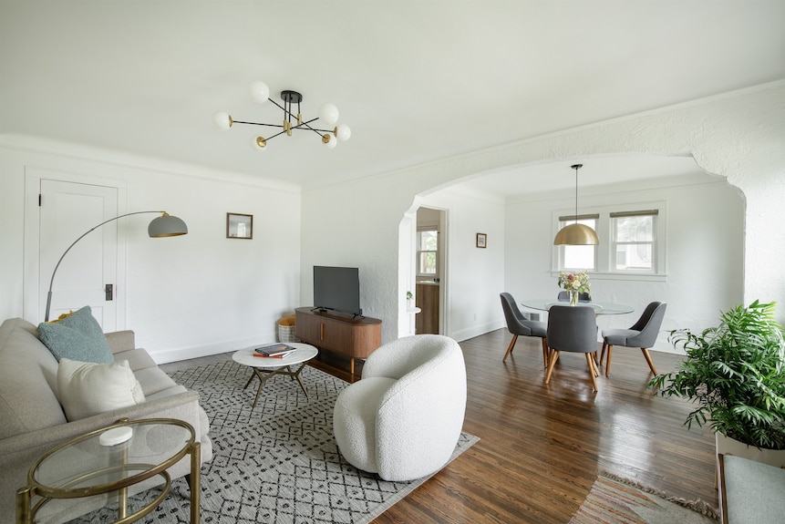 Quiet And Modern Designed Cottage In St Paul - Minnesota