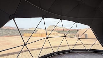 Quarto | Vista para a montanha