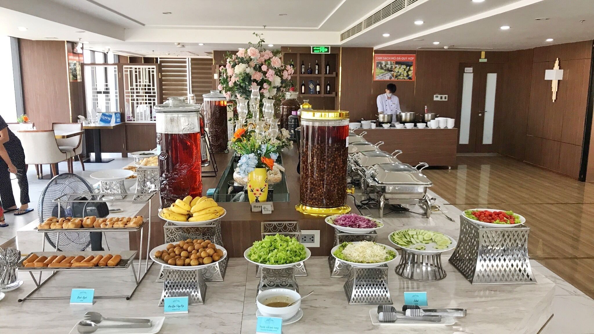 Buffet de pequeno-almoço