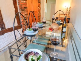 Casa de Campo | Cozinha privada | Um frigorífico, utensílios de cozinha