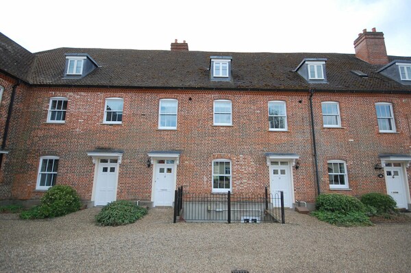 Saffron, Blythview - Suffolk