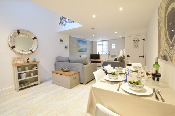 The Smokehouse Cottage - Southwold