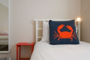 3 quartos, com decoração personalizada, com mobília individualizada 