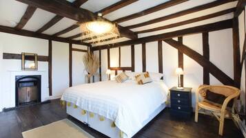 3 quartos, com decoração personalizada, com mobília individualizada