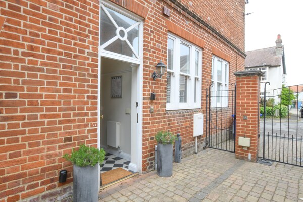 1 Eversley Court, Southwold - Southwold