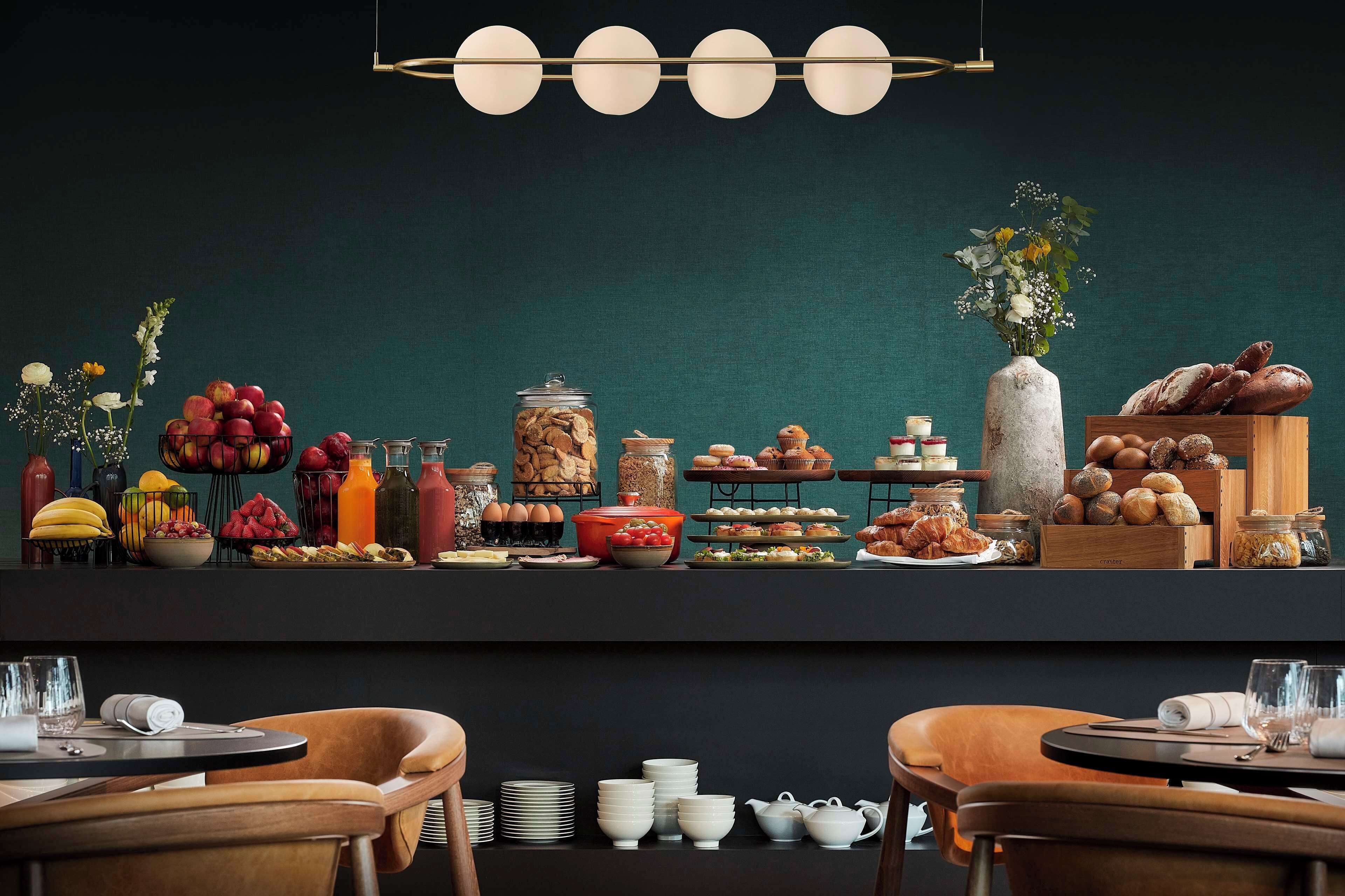 Pequeno-almoço tipo buffet diário mediante uma taxa 