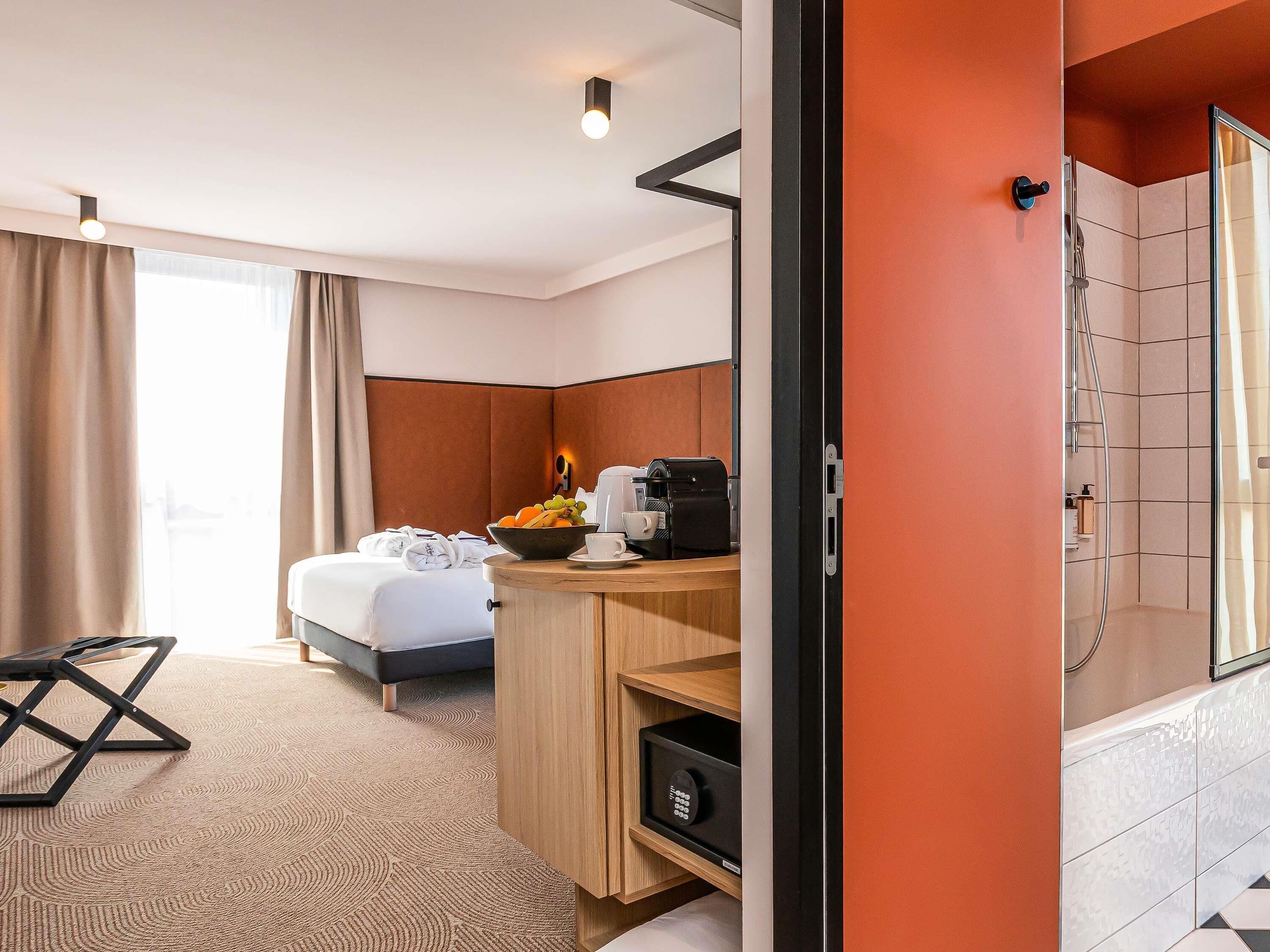 Quarto Privilege, Quarto, 1 cama de casal | Cofre com capacidade para portátil 