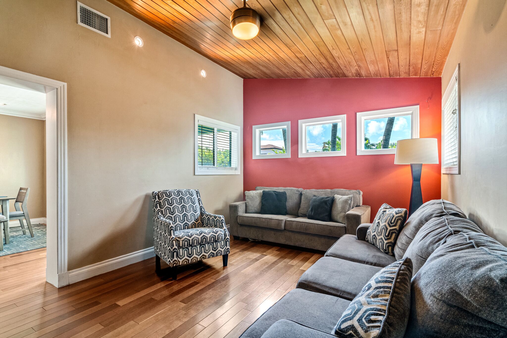 #1 Rated Home! Private Heated Salt-pool & Waterfall Near Las Olas - Coral Springs, FL