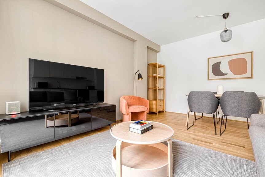 Airy Mariahilf 2br W/ Elevator, Near Mariahilfer Straße, By Blueground - Vienne