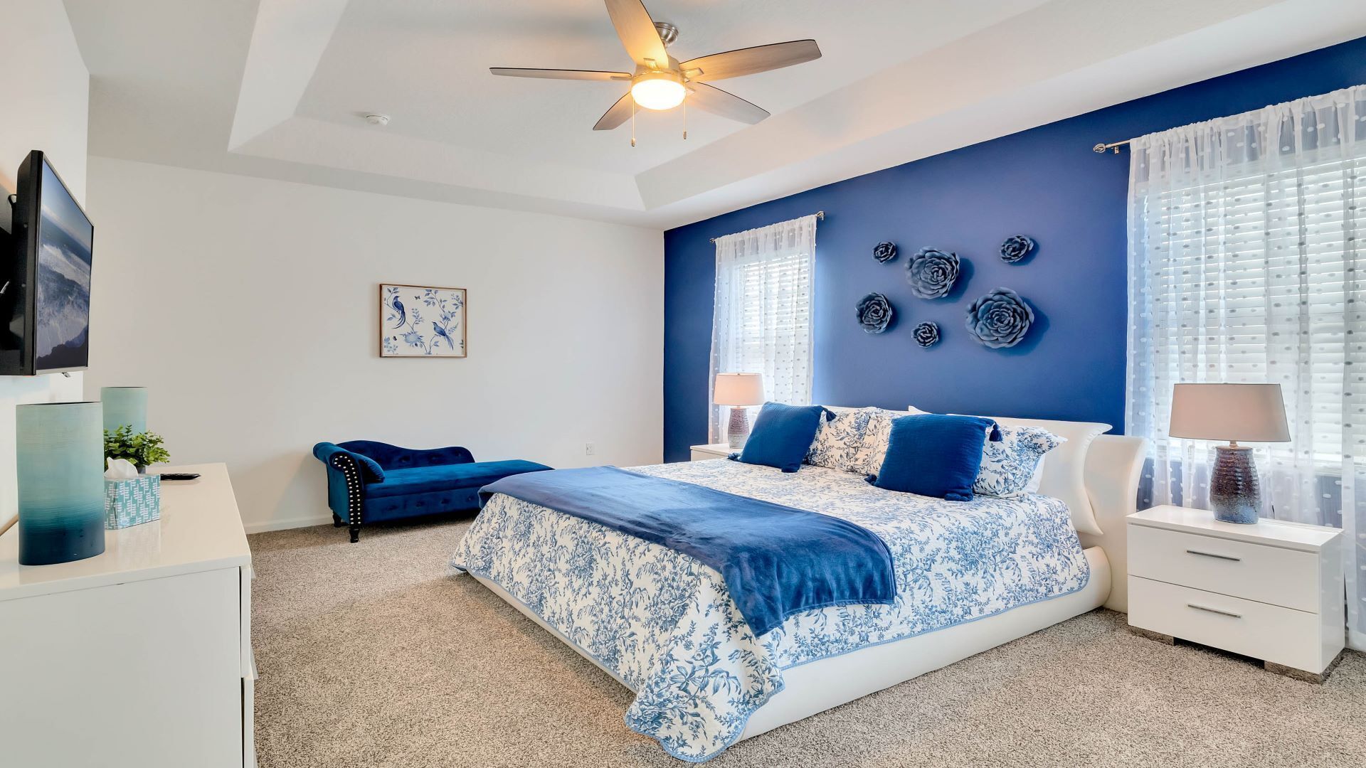 Beautiful Newly Refurbished Pool Home On Exclusive Resort Sleeps 22 - Kissimmee, FL