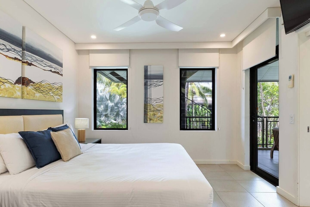 Devine Rooftop Penthouse At Temple Resort - Port Douglas